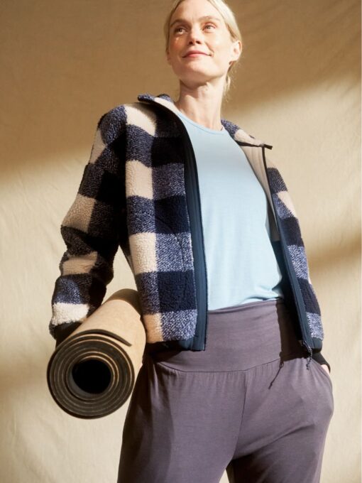 BAM Clothing: Yoga Clothing, Base Layers, activewear for everywhere