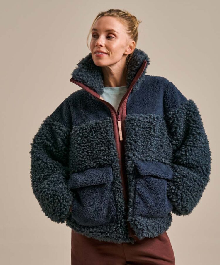 On The Go Throw On Fleece | BAM Clothing (Storm Navy)